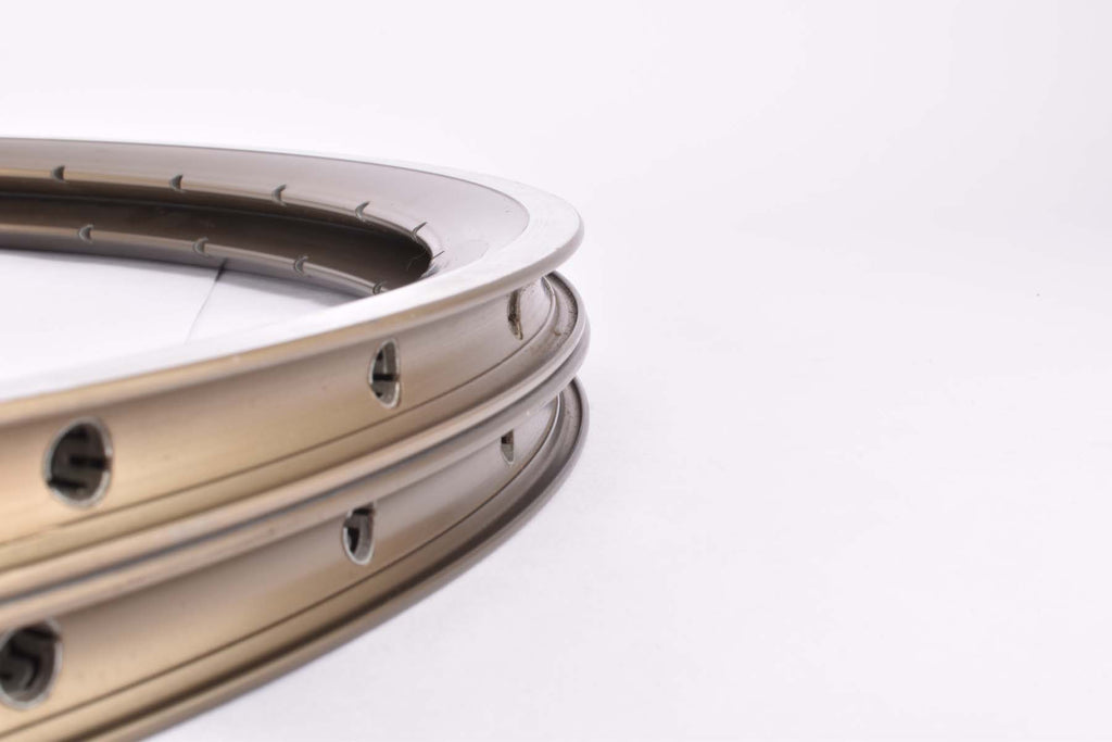 NOS titanium colored Mavic CXP 30 SUP UB Control clincher Rim Set in 7 ...